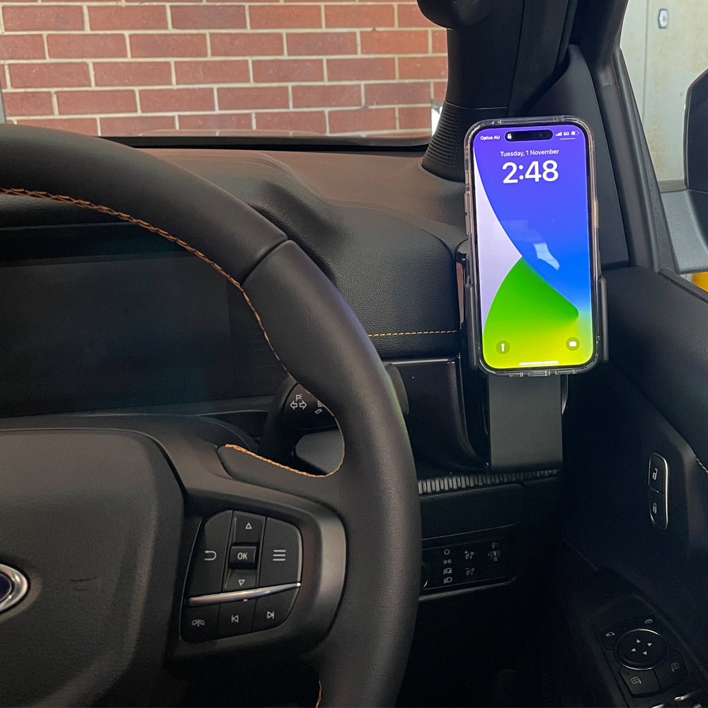 ClicOn Ford Ranger Platinum (22-25) Right-hand Dash Mount | Strike