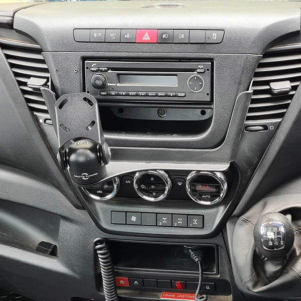 Iveco Daily (2018+) Industrial Evolution InDash Mount | Strike